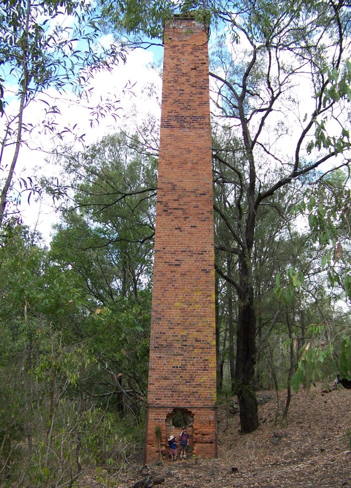 Glassford Chimneys and Mines - Monto Magic